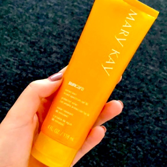 Mary Kay | Skincare | Mary Kay Suncare Sun Screen Spf 3 | Poshmark